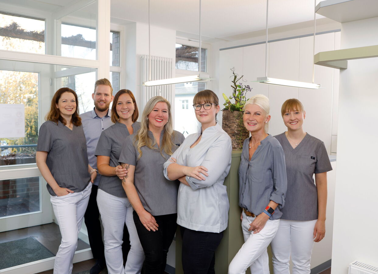 Zahnärztin Dr. Julia Kreutzer in Chemnitz - Praxis & Team